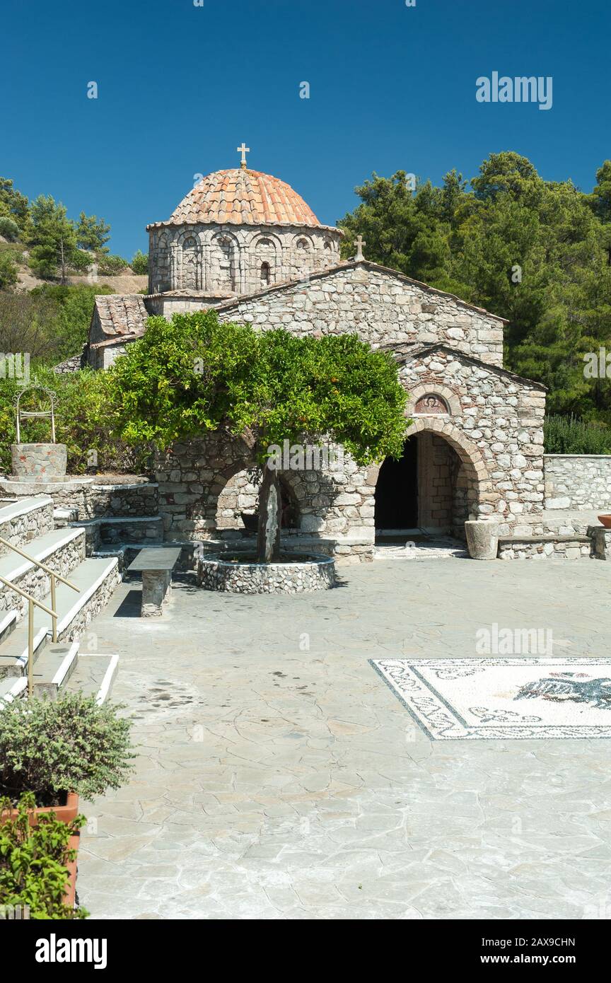 Moni thari monastery hi-res stock photography and images - Alamy