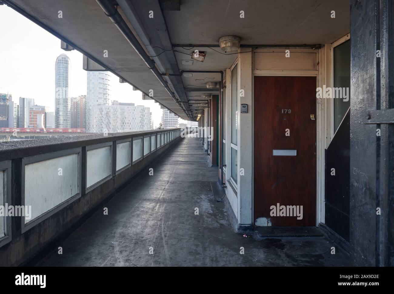 Robin Hood Gardens designed by Alison and Peter Smithson in Poplar ...
