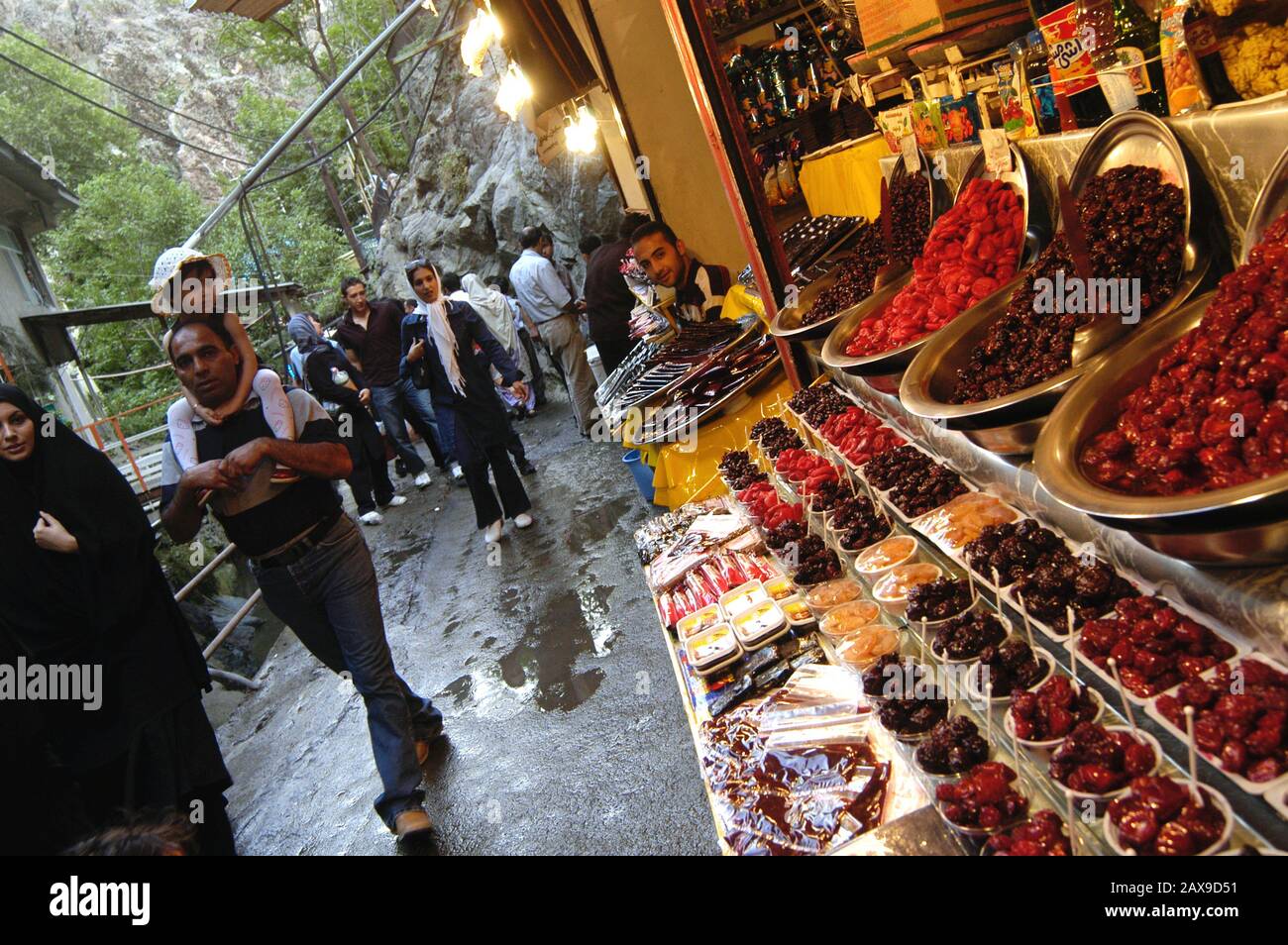 Irani market hi-res stock photography and images - Alamy