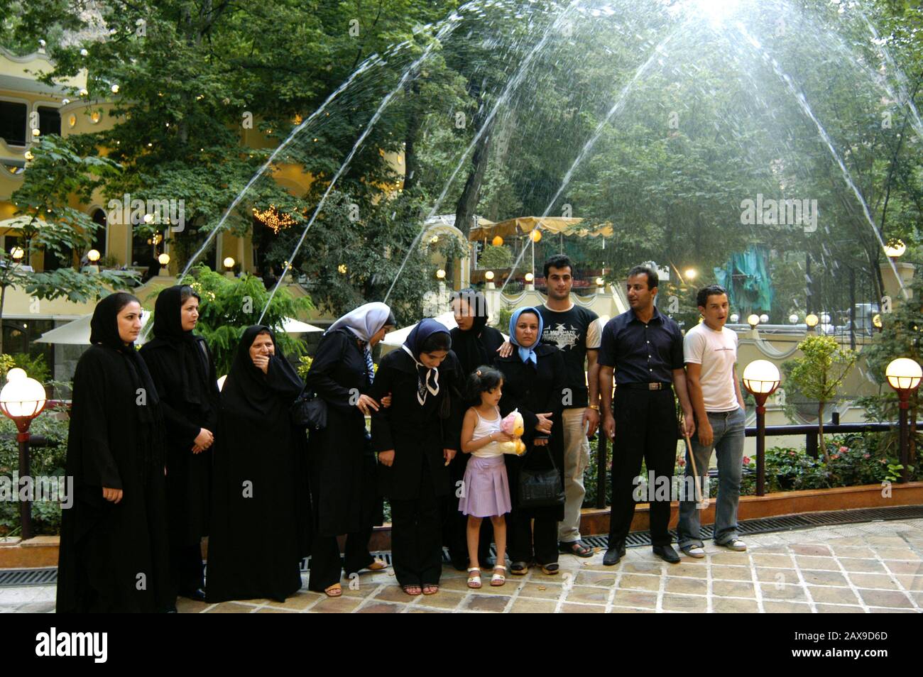 Farsi men hi-res stock photography and images - Alamy