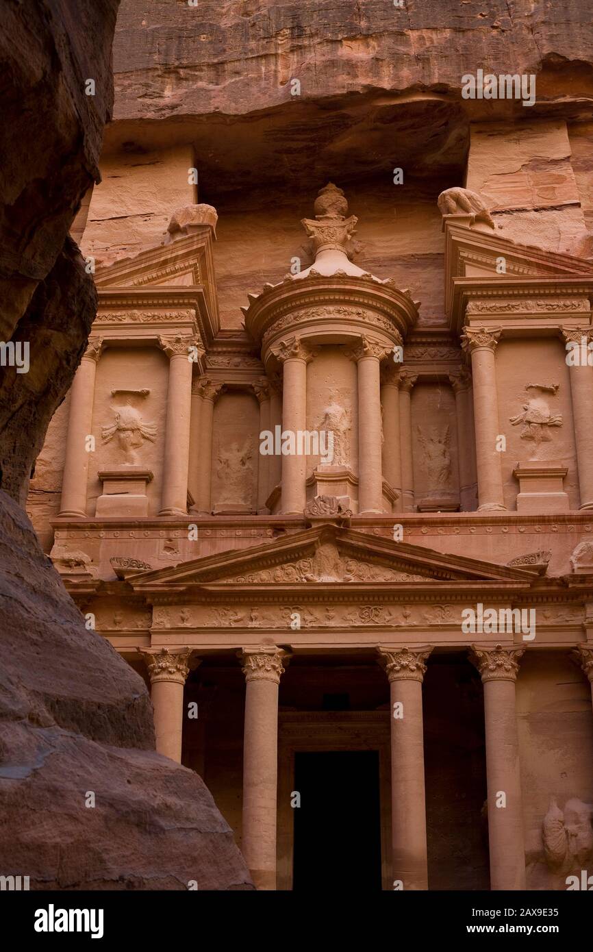 Jordan historical museum hi-res stock photography and images - Alamy