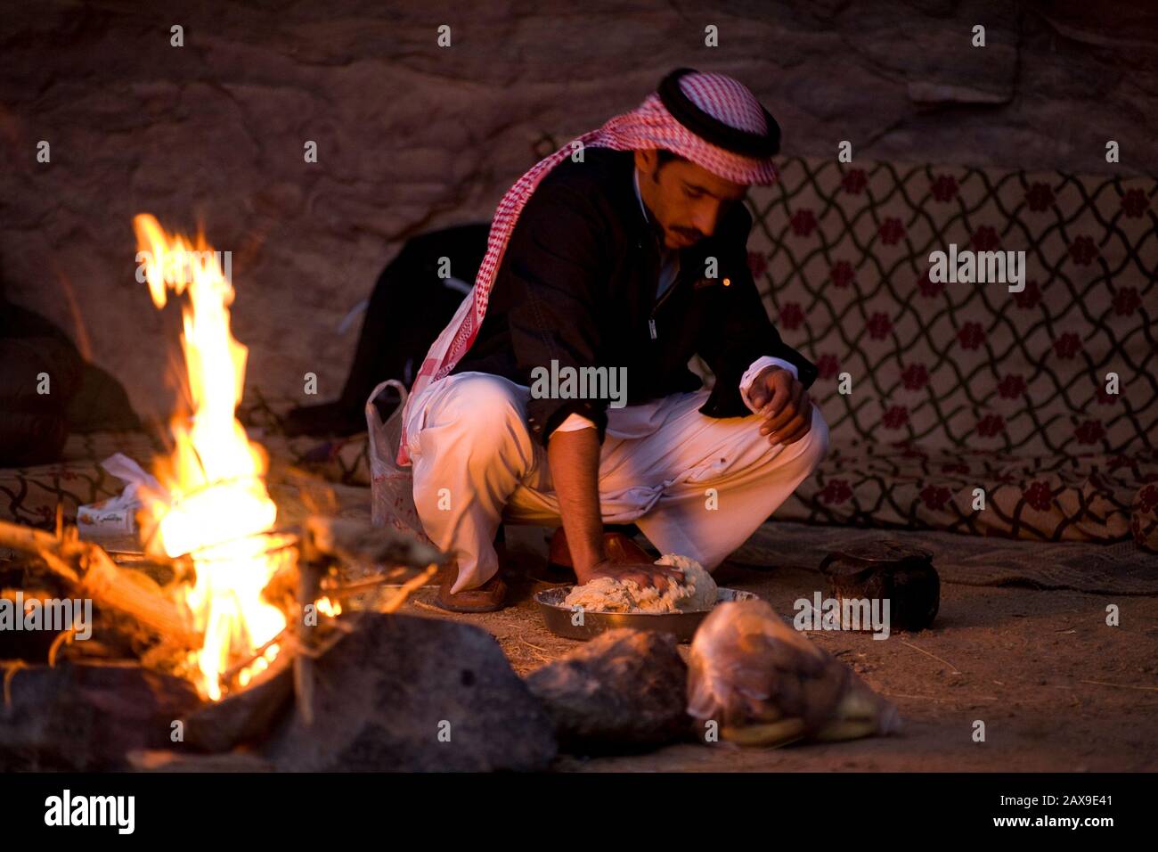 Fire alone hi-res stock photography and images - Alamy