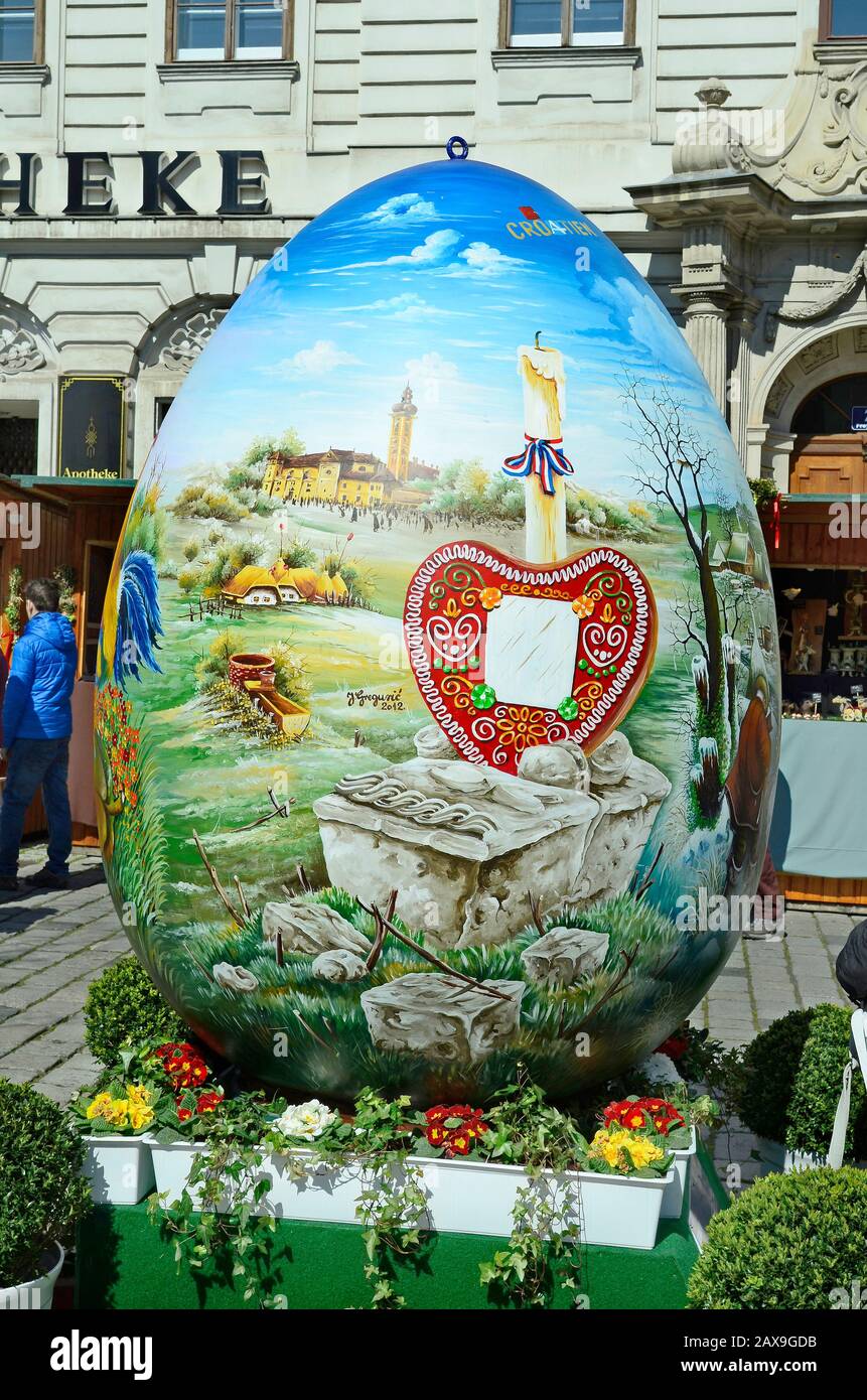 Giant Easter Egg High Resolution Stock Photography and Images - Alamy