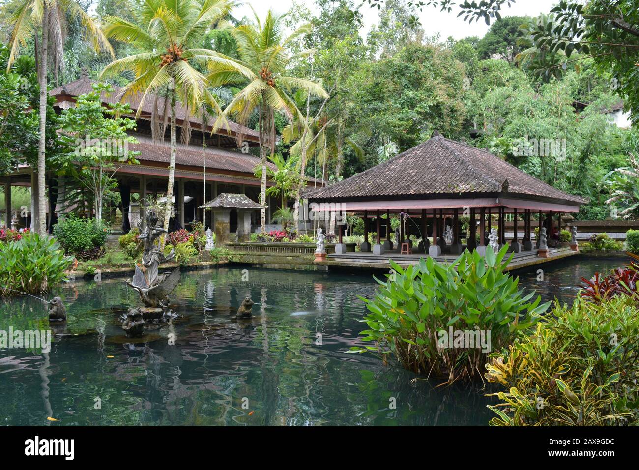 Water temple of sebatu hi-res stock photography and images - Alamy