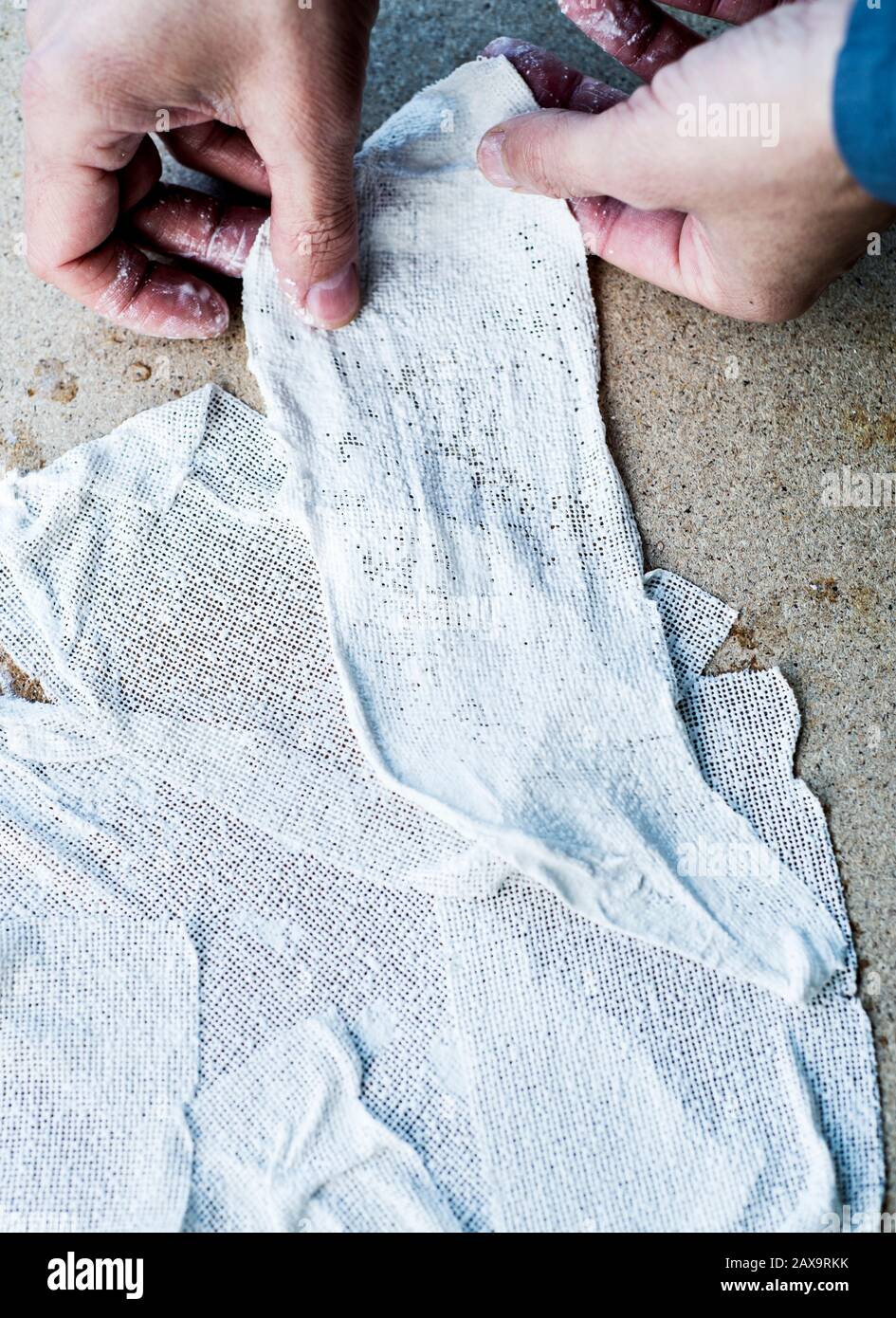 Plaster strips hi-res stock photography and images - Alamy