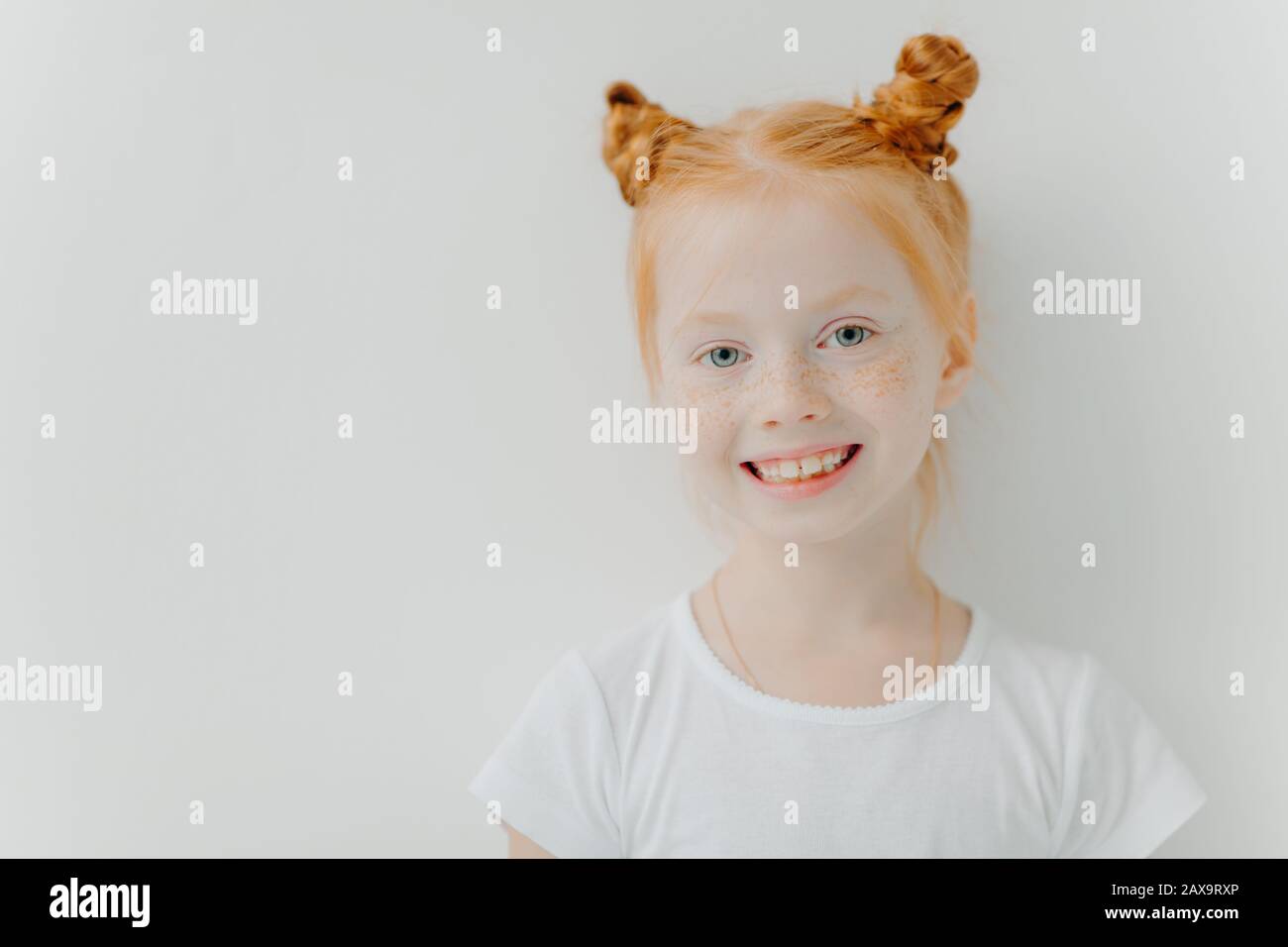Ginger girl freckles hi-res stock photography and images - Alamy