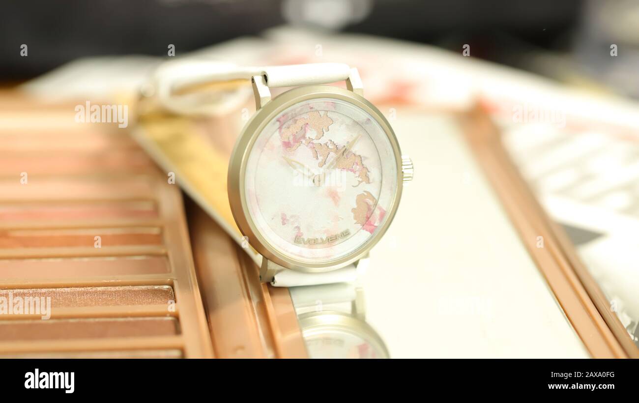 Evolvens Budapest IKON watch for Women. For the well dressed women ...