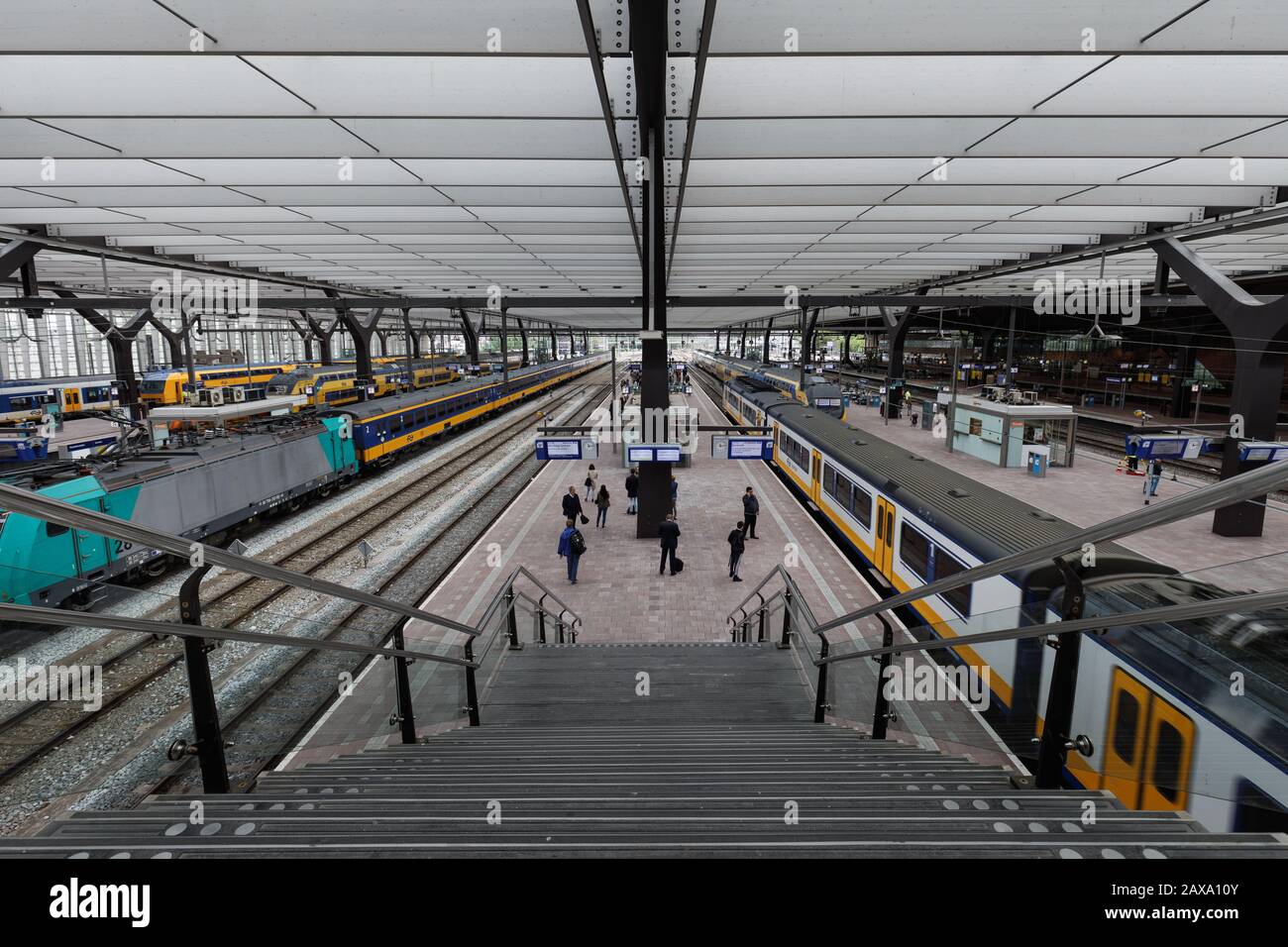 Rotterdam central station hi-res stock photography and images - Alamy