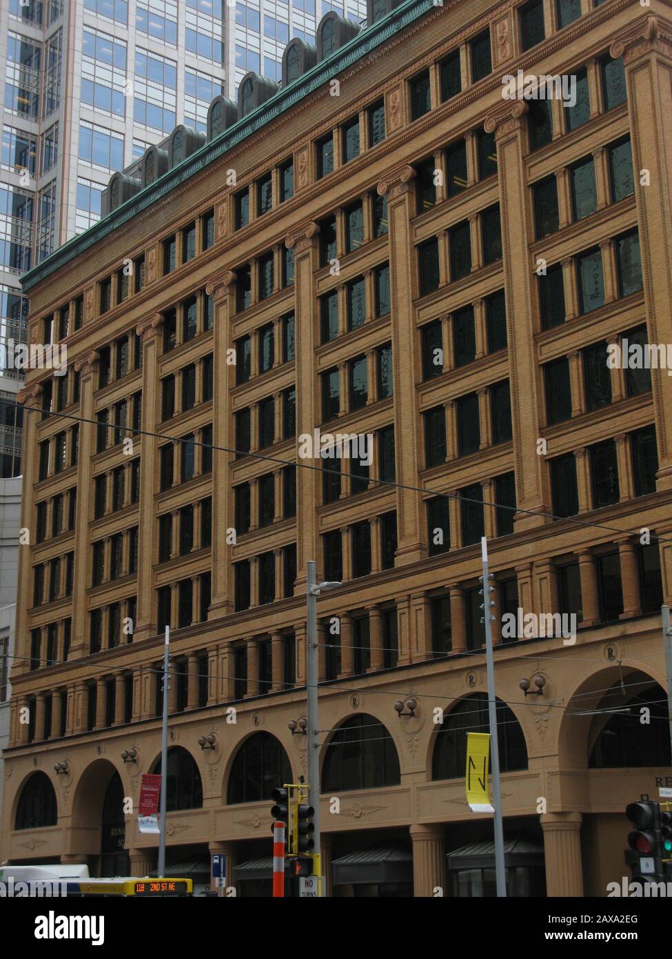 Minneapolis architecture hi-res stock photography and images - Alamy