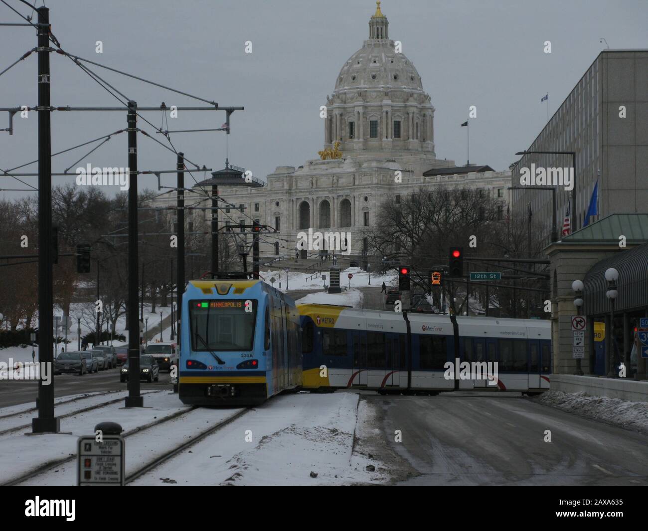 Minneapolis tram hi-res stock photography and images - Alamy