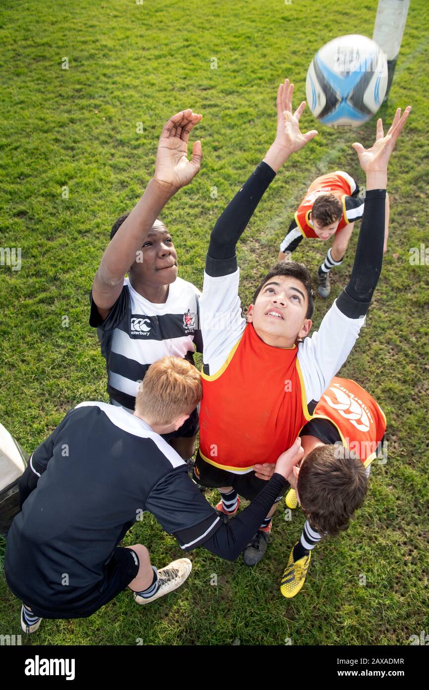 Rugby ball and posts hi-res stock photography and images - Alamy