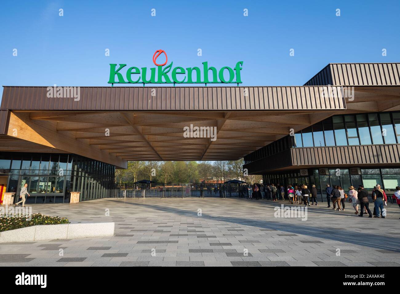Keukenhof entrance, the biggest flower garden in the world near ...