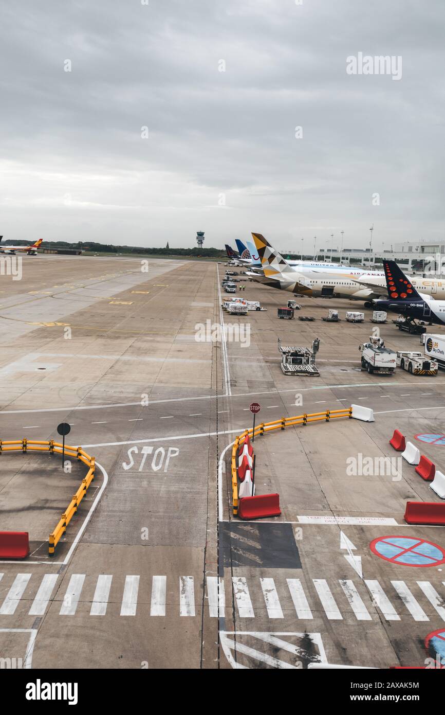 Aircraft parked at the airport Stock Photo - Alamy