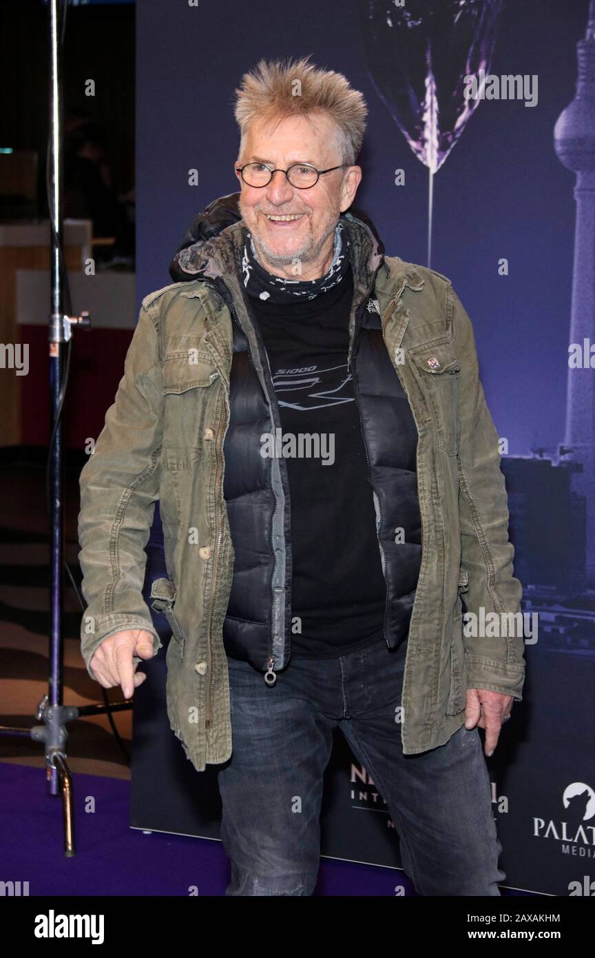 Martin Semmelrogge at the premiere of the TV science fiction series ...