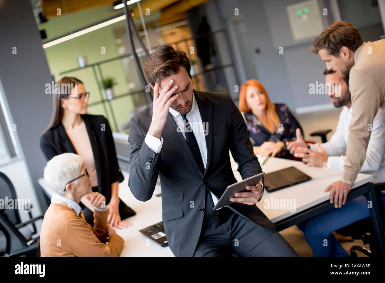 Teamwork trouble hi-res stock photography and images - Alamy