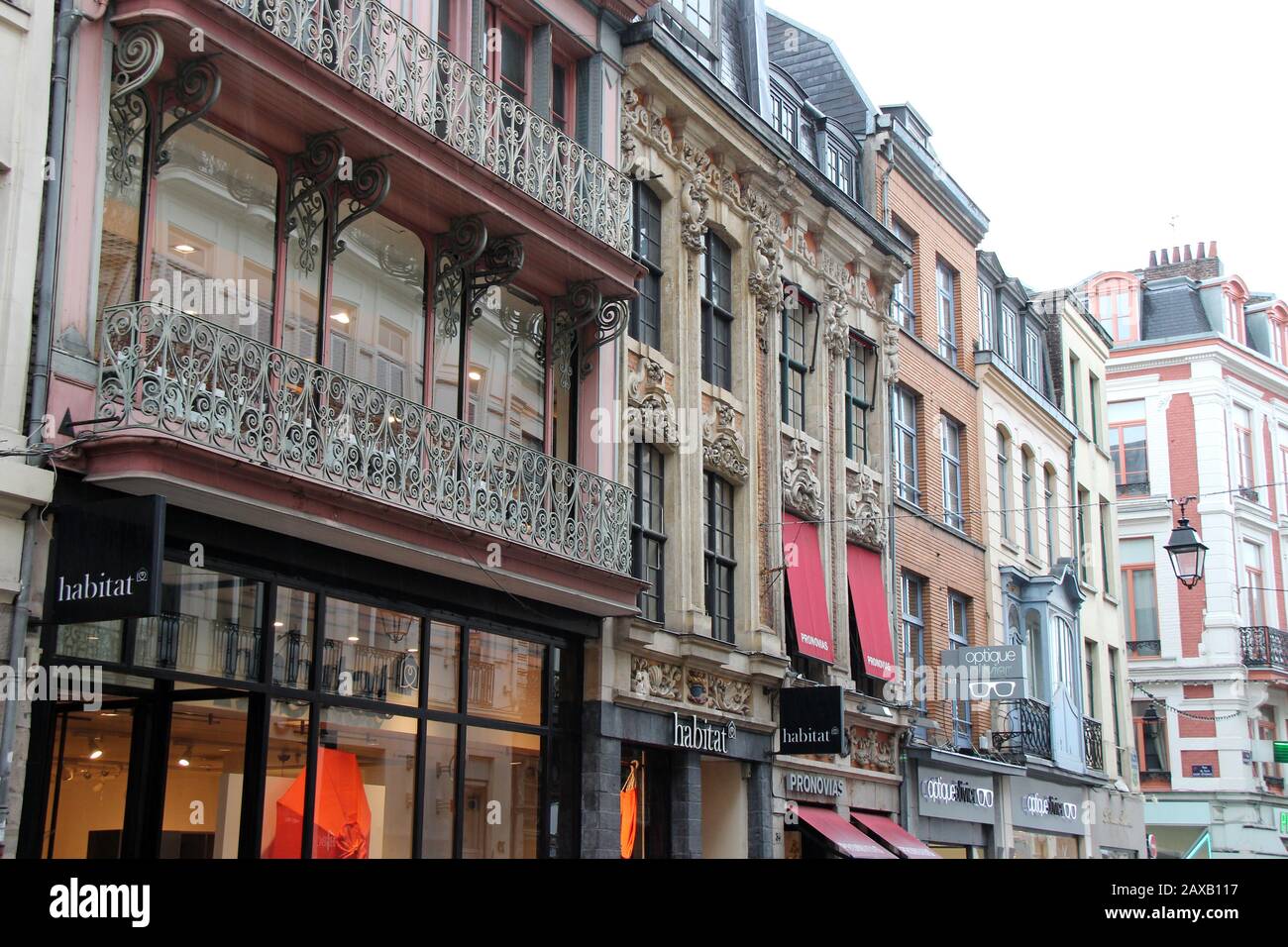 street, houses and flat buildings in lille (france Stock Photo - Alamy