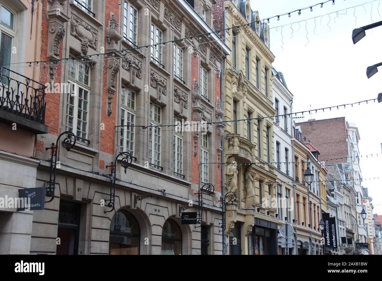 street, houses and flat buildings in lille (france Stock Photo - Alamy