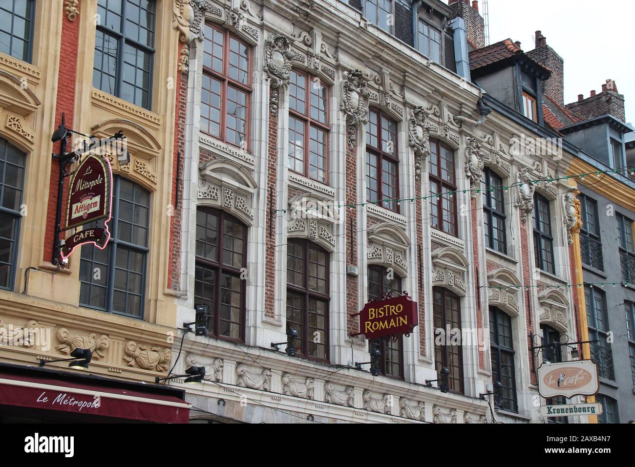 street, houses and flat buildings in lille (france Stock Photo - Alamy
