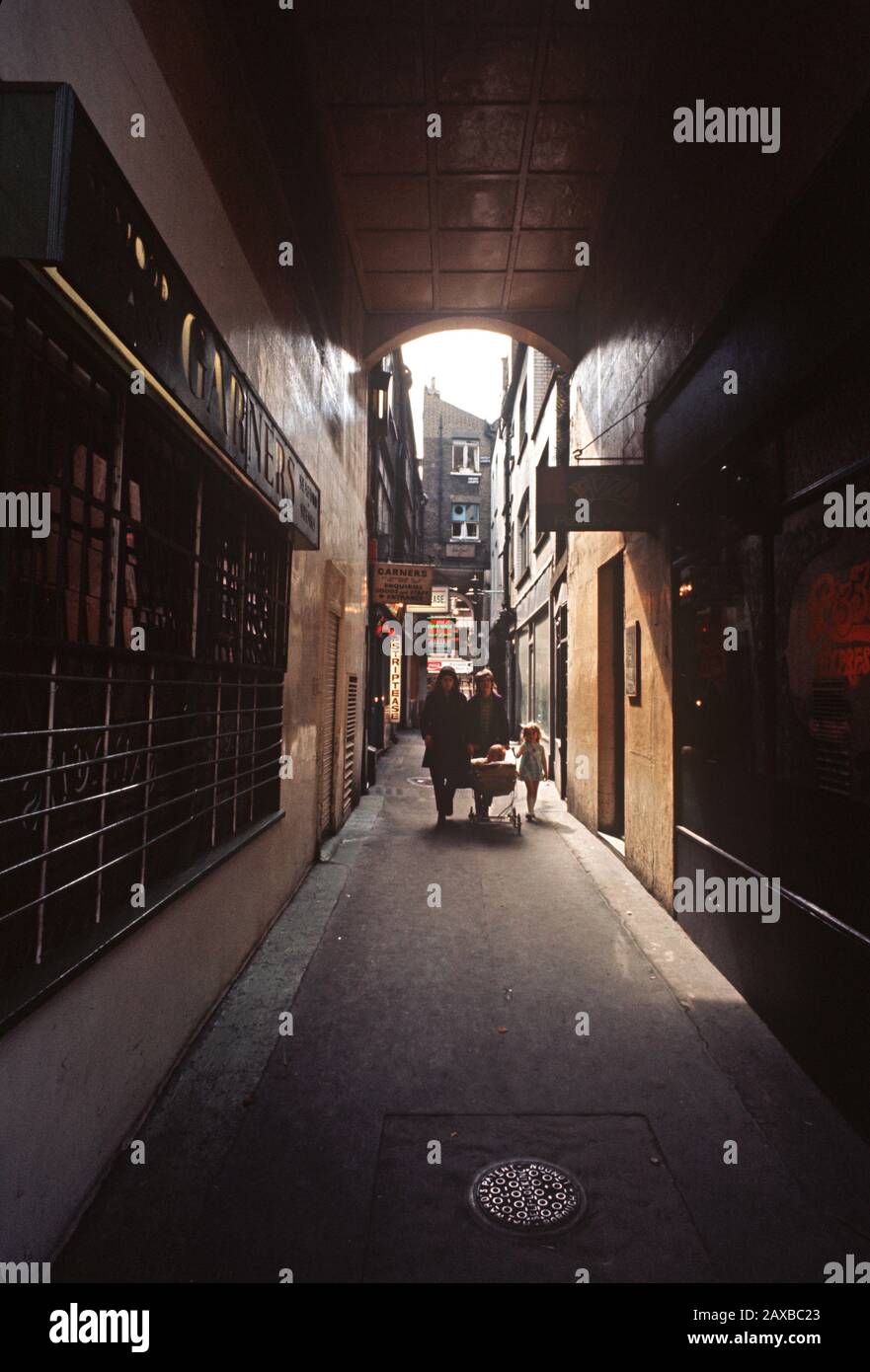 Soho alleyways hi-res stock photography and images - Alamy