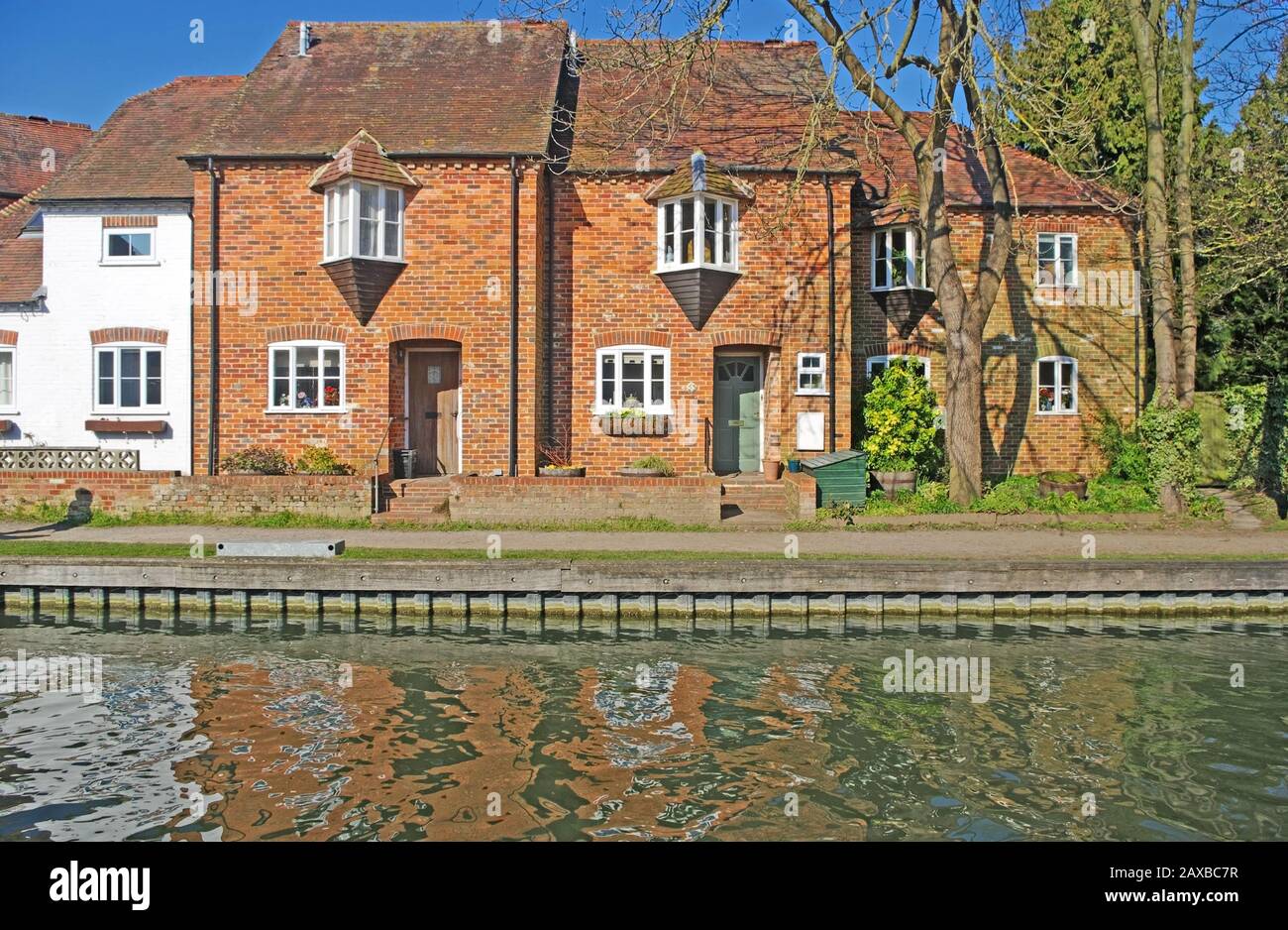 Kennet house hi-res stock photography and images - Alamy