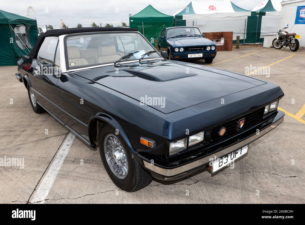 Three-quarter front view of a Blue, 1989, Bristol 412 Series 2, on ...