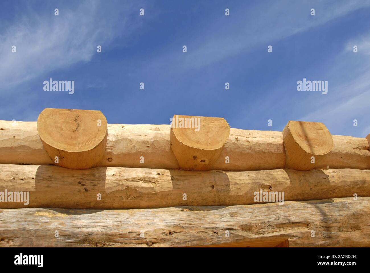 Log Home Construction Stock Photo - Alamy