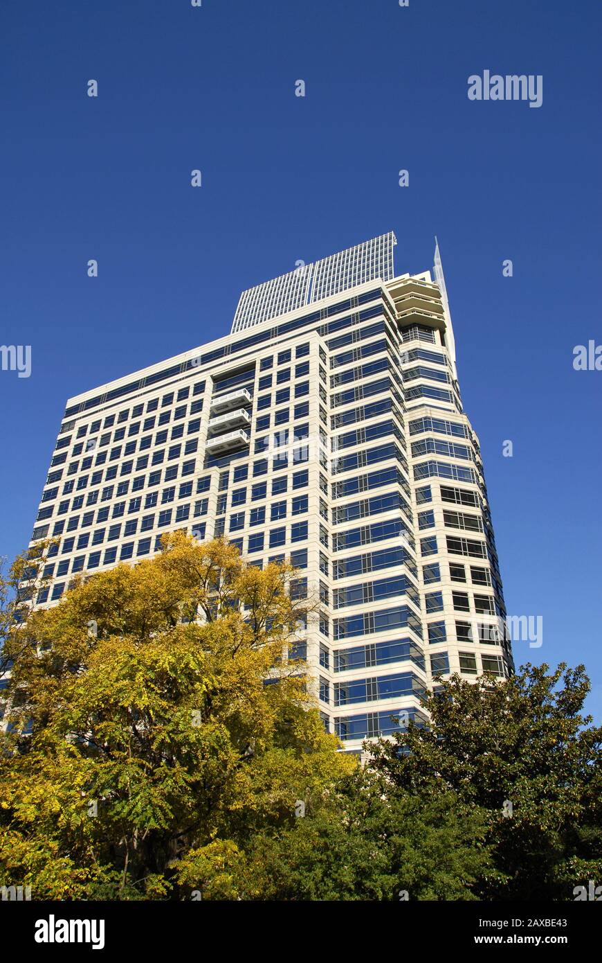 Modern Highrise Office Building in Midtown Atlanta Stock Photo - Alamy