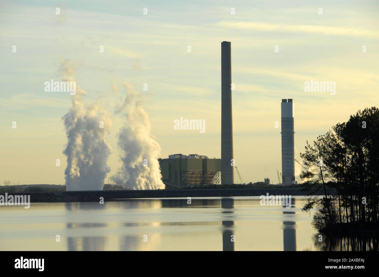 Fossil Fuel Power Generating Plant at Dusk Stock Photo - Alamy