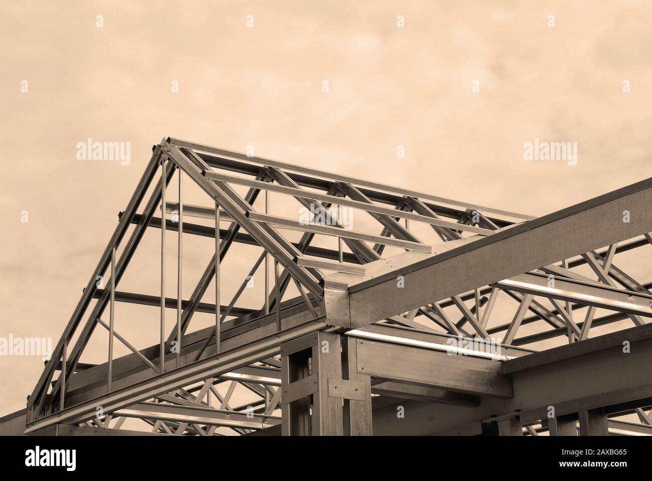 Steel Framing of a Commercial Building Stock Photo - Alamy