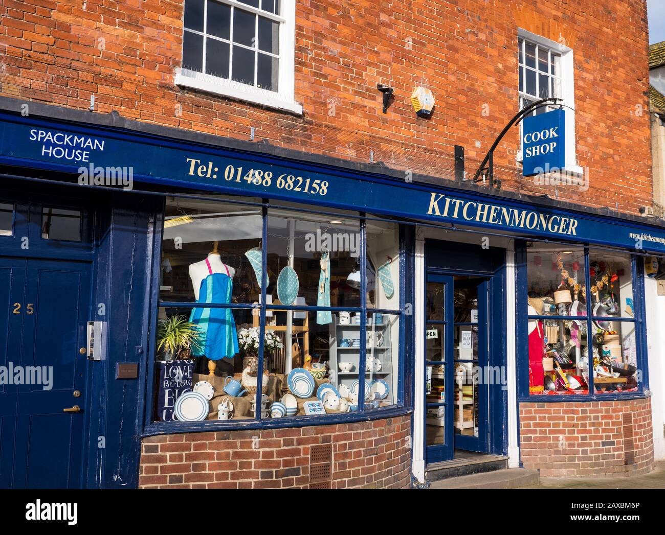 Cook Shop, Kitchenmonger, Hungerford, Berkshire, England, UK, GB Stock ...