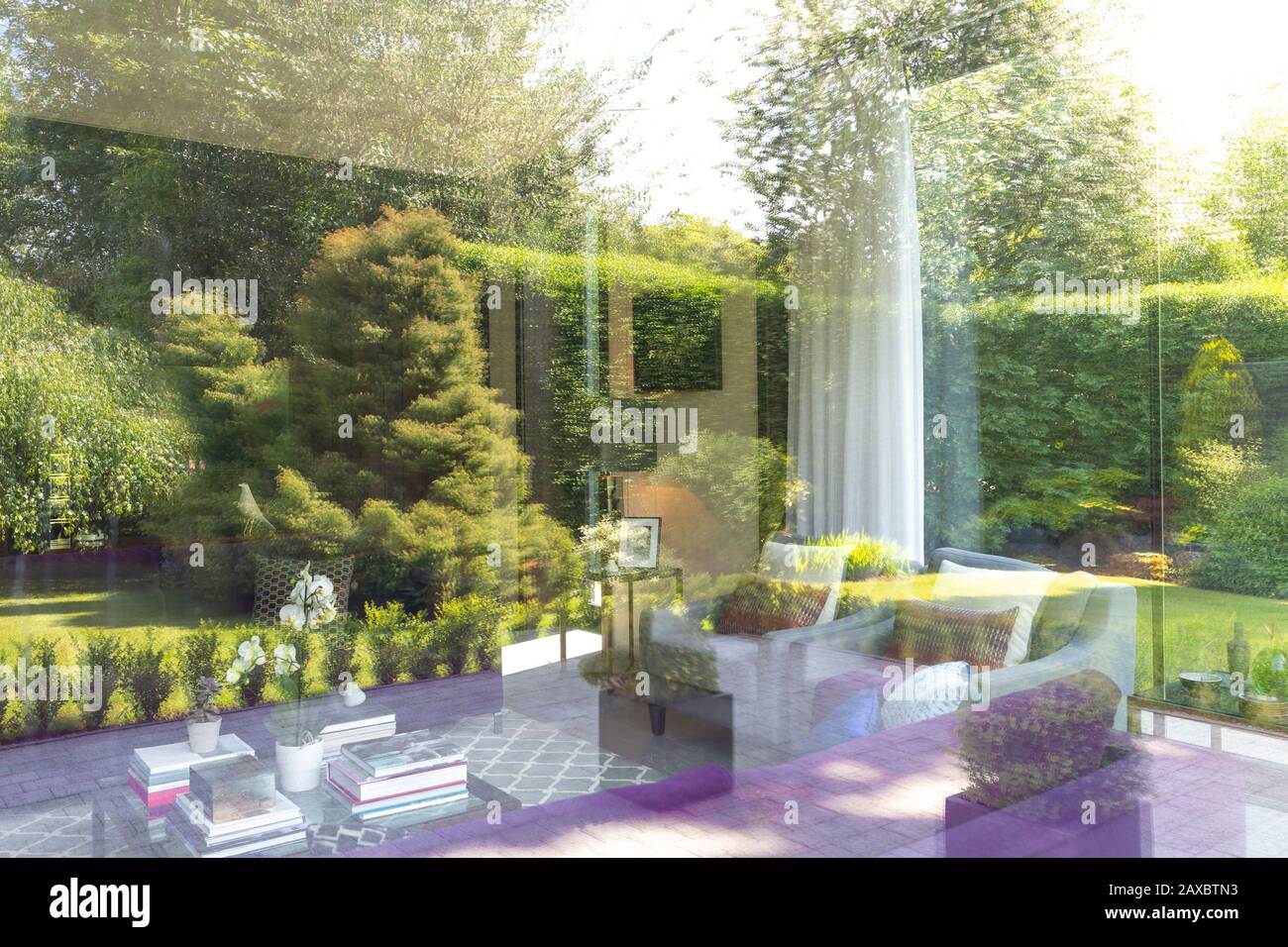 Floor to ceiling window hi-res stock photography and images - Alamy