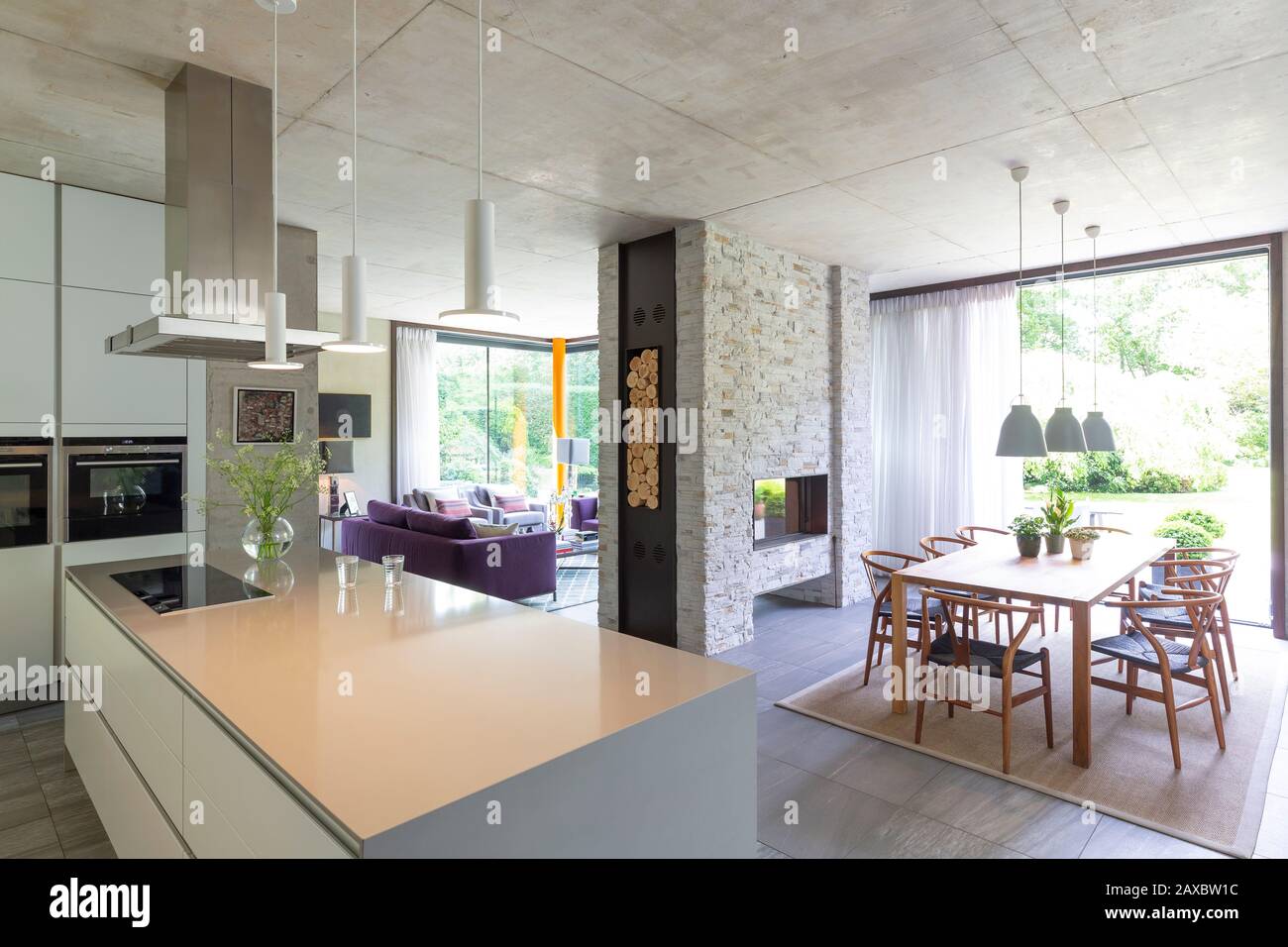 Kitchen fireplace hi-res stock photography and images - Alamy