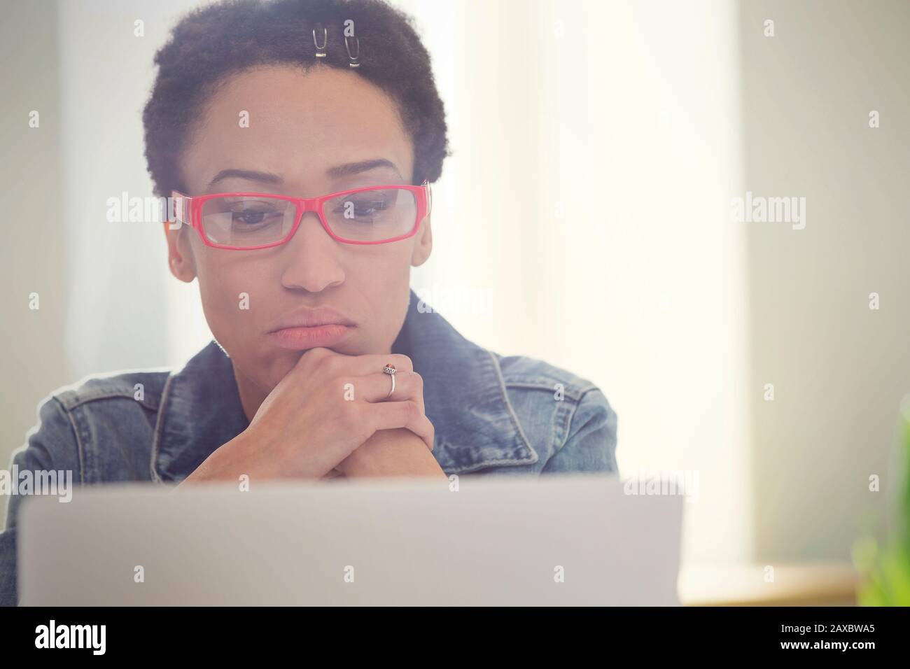 Soft focused image black hi-res stock photography and images - Alamy