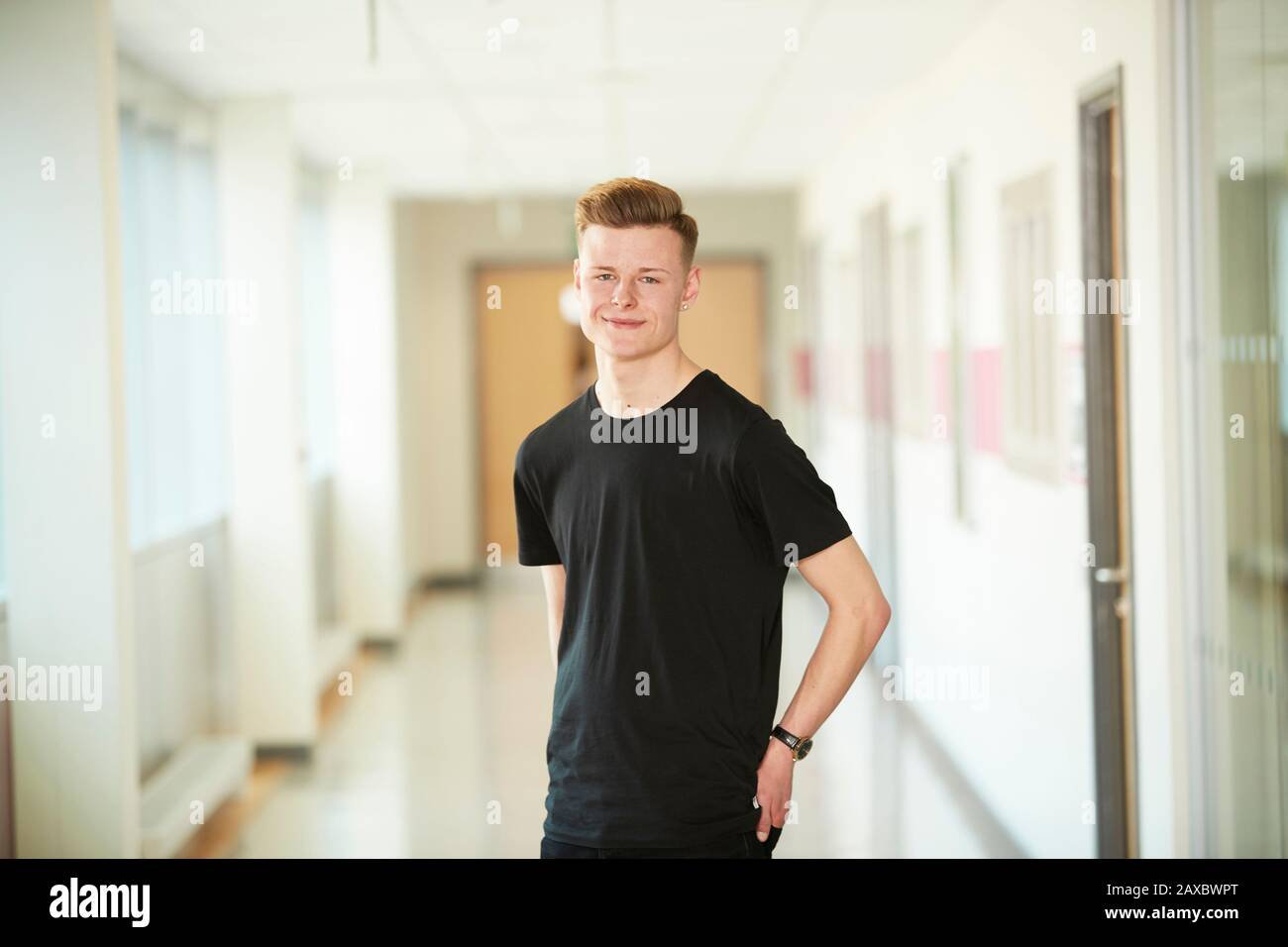 High school boy portrait hi-res stock photography and images - Alamy