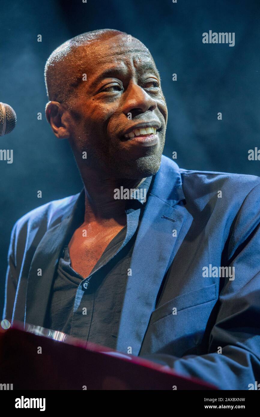 Roachford singer hi-res stock photography and images - Alamy