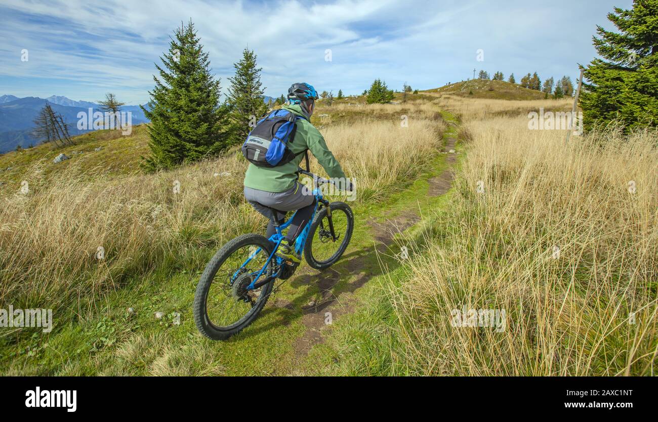 Beautiful shot male cyclist hi-res stock photography and images - Alamy