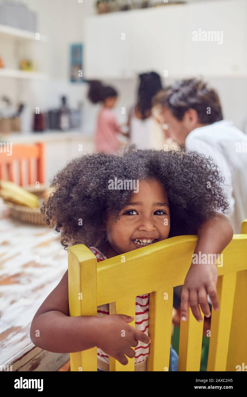 Black man portrait sitting chair hi-res stock photography and images ...