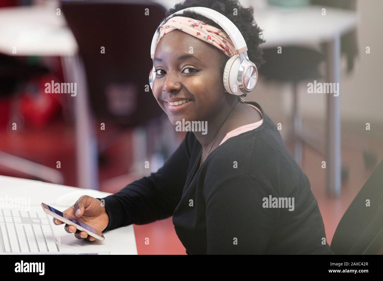 Smart classroom hi-res stock photography and images - Alamy