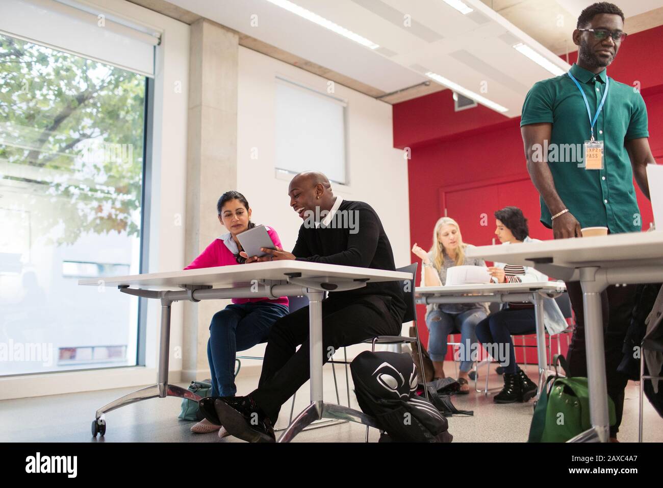 Digital classroom hi-res stock photography and images - Alamy