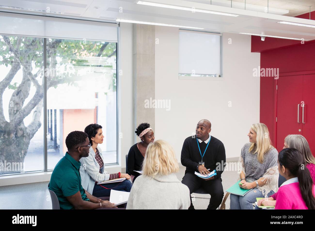 Group discussion mental support hi-res stock photography and images - Alamy
