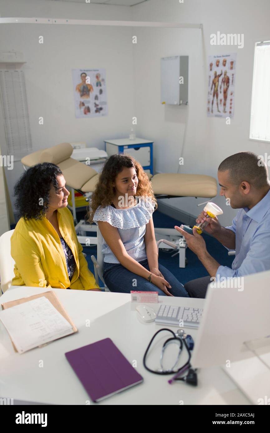 Man inhaler asthma with disease hi-res stock photography and images - Alamy