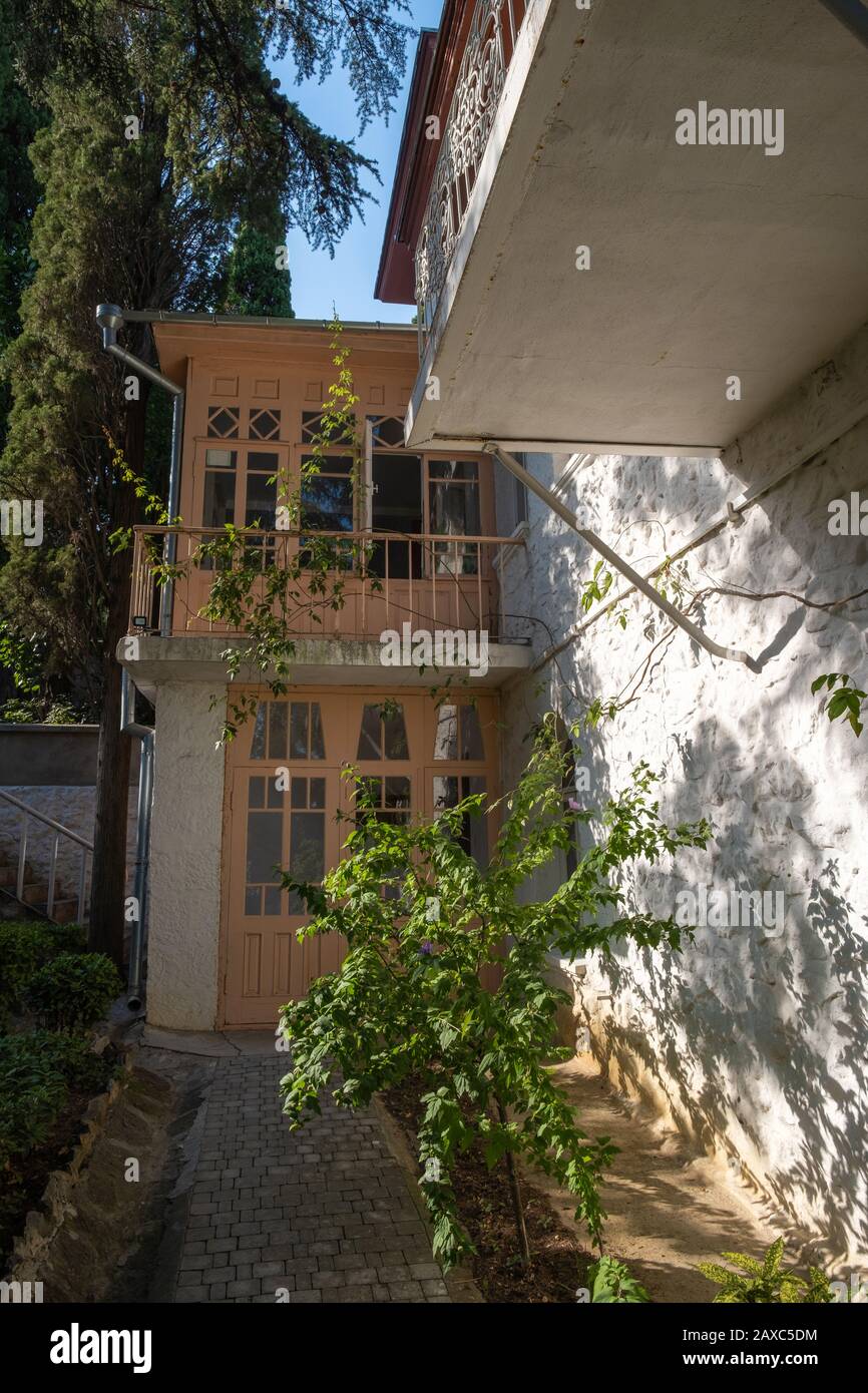 Anton chekhov house hi-res stock photography and images - Alamy