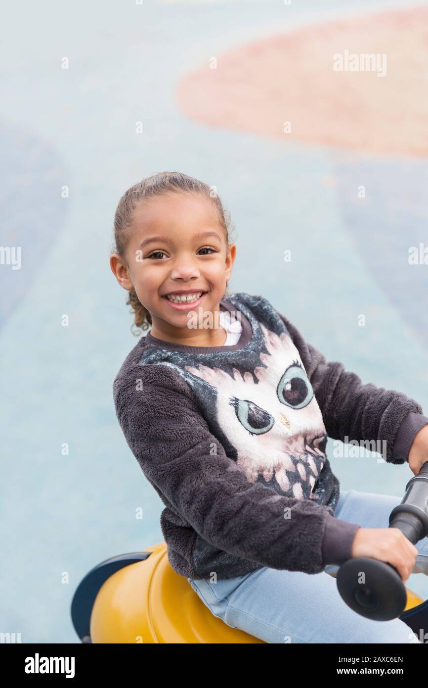 Elementary girl playground uk hi-res stock photography and images - Alamy