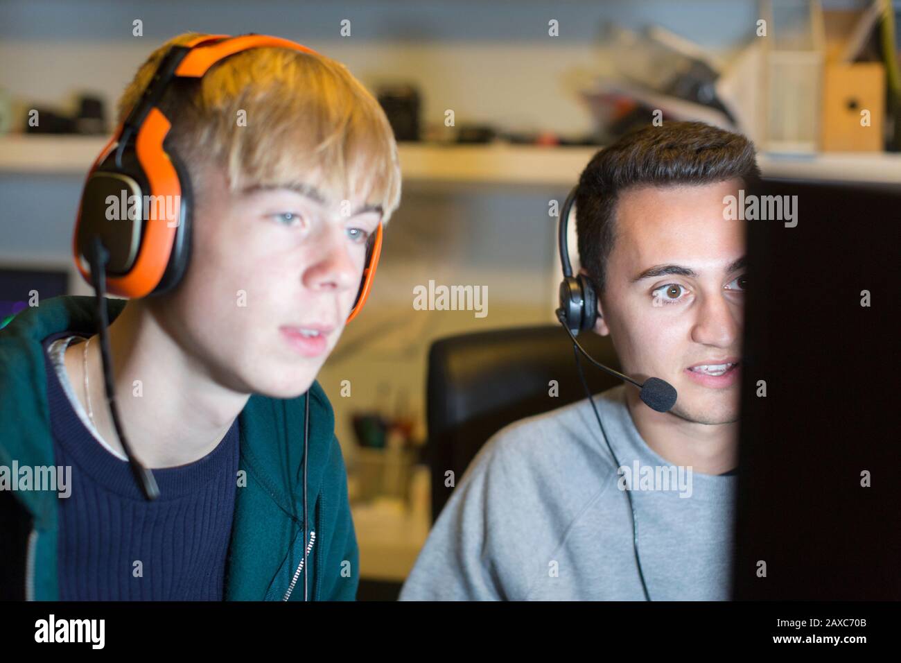 Teen boy headshot hi-res stock photography and images - Alamy