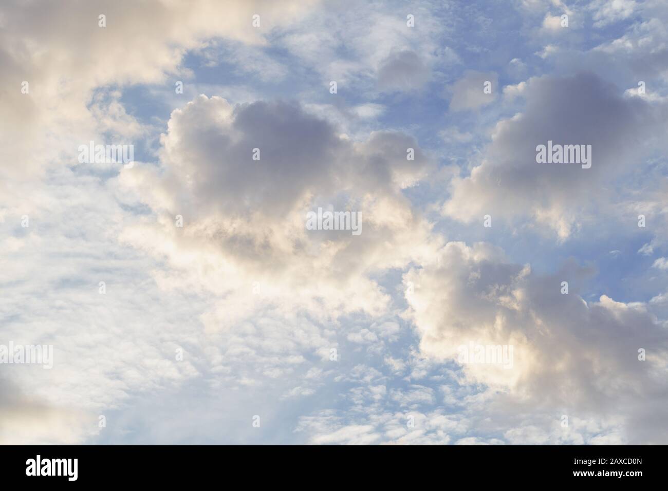 Sky background with cumulus clouds Stock Photo - Alamy
