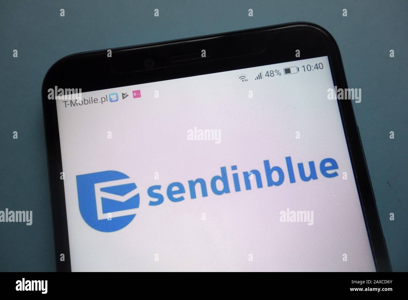 Sendinblue icon hi-res stock photography and images - Alamy