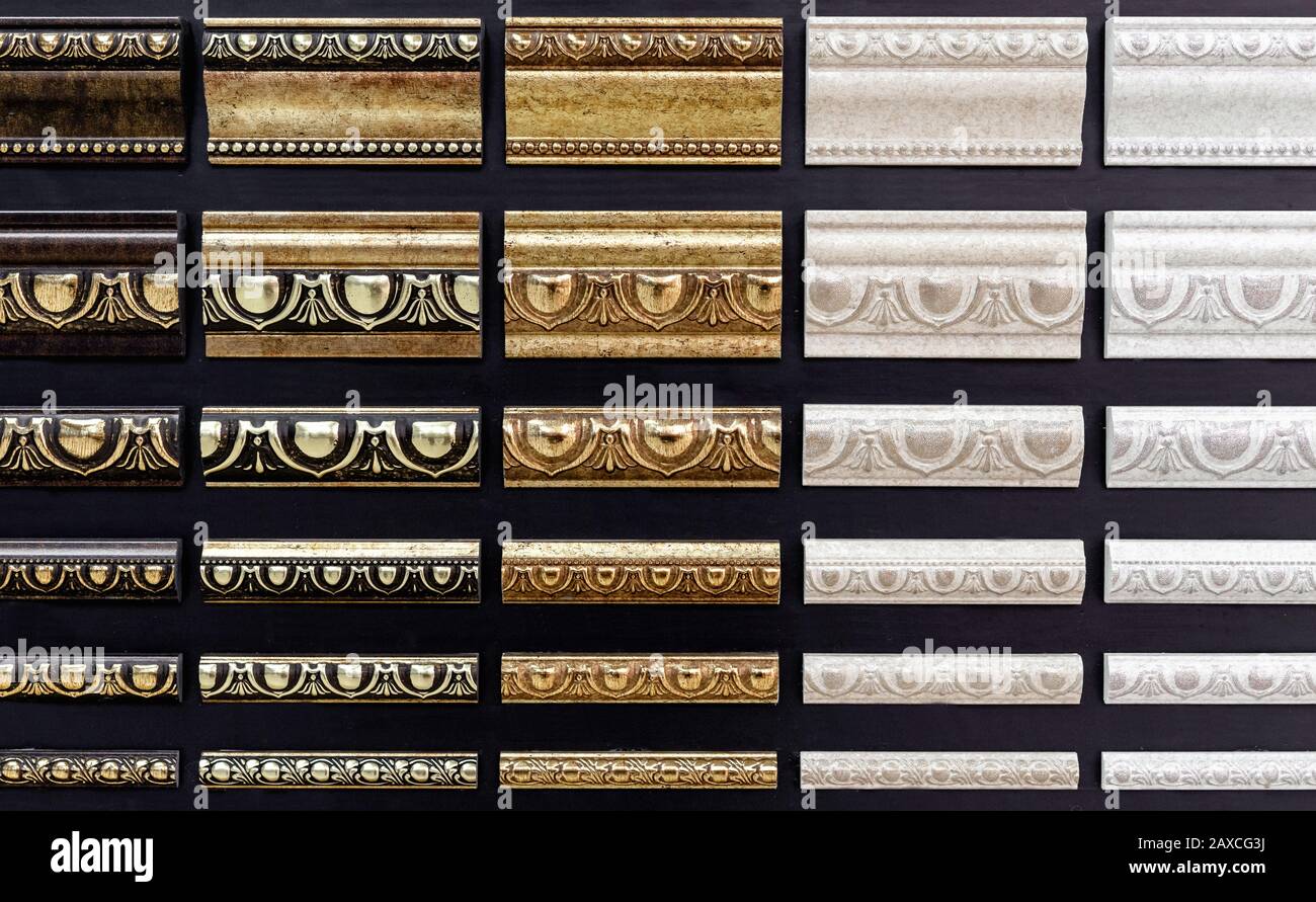 Samples of wooden frames for paintings and photographs Stock Photo - Alamy
