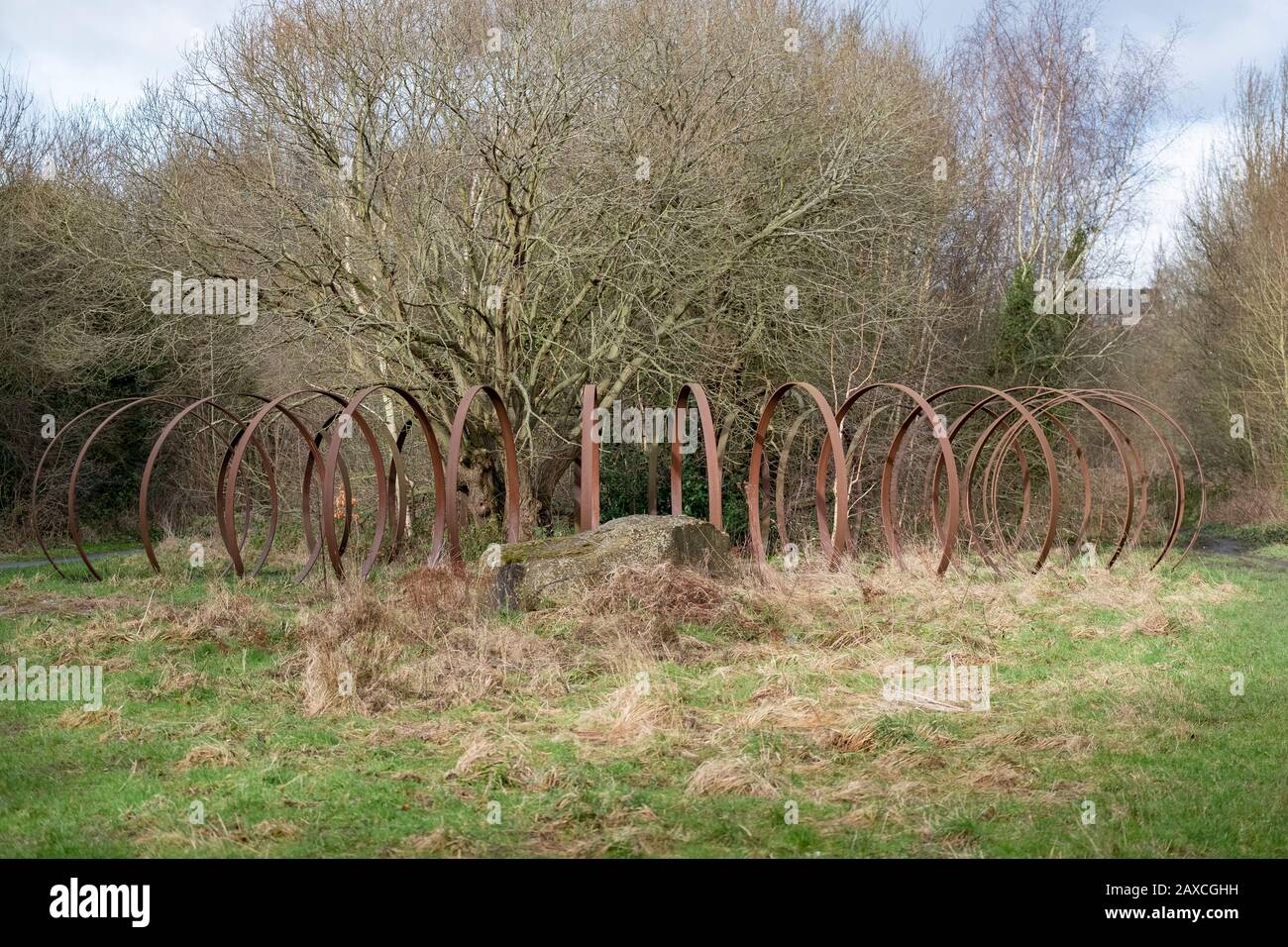 ‘Rotate’ by Trudi Entwistle – 40 giant steel hoops set in a circle on ...