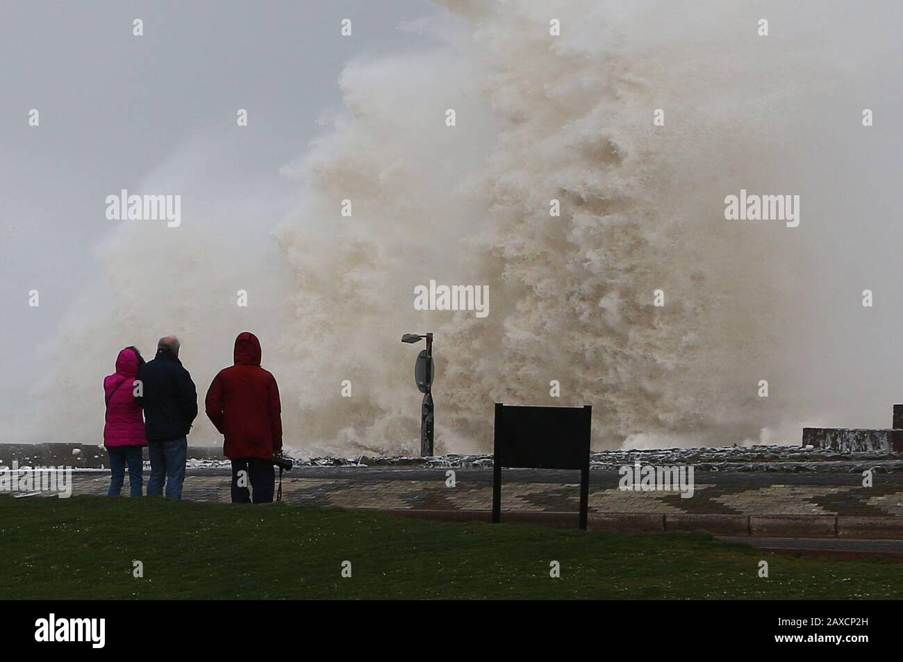 Liverpool,Uk stormy day on the river mersey as storm dennis is named ...
