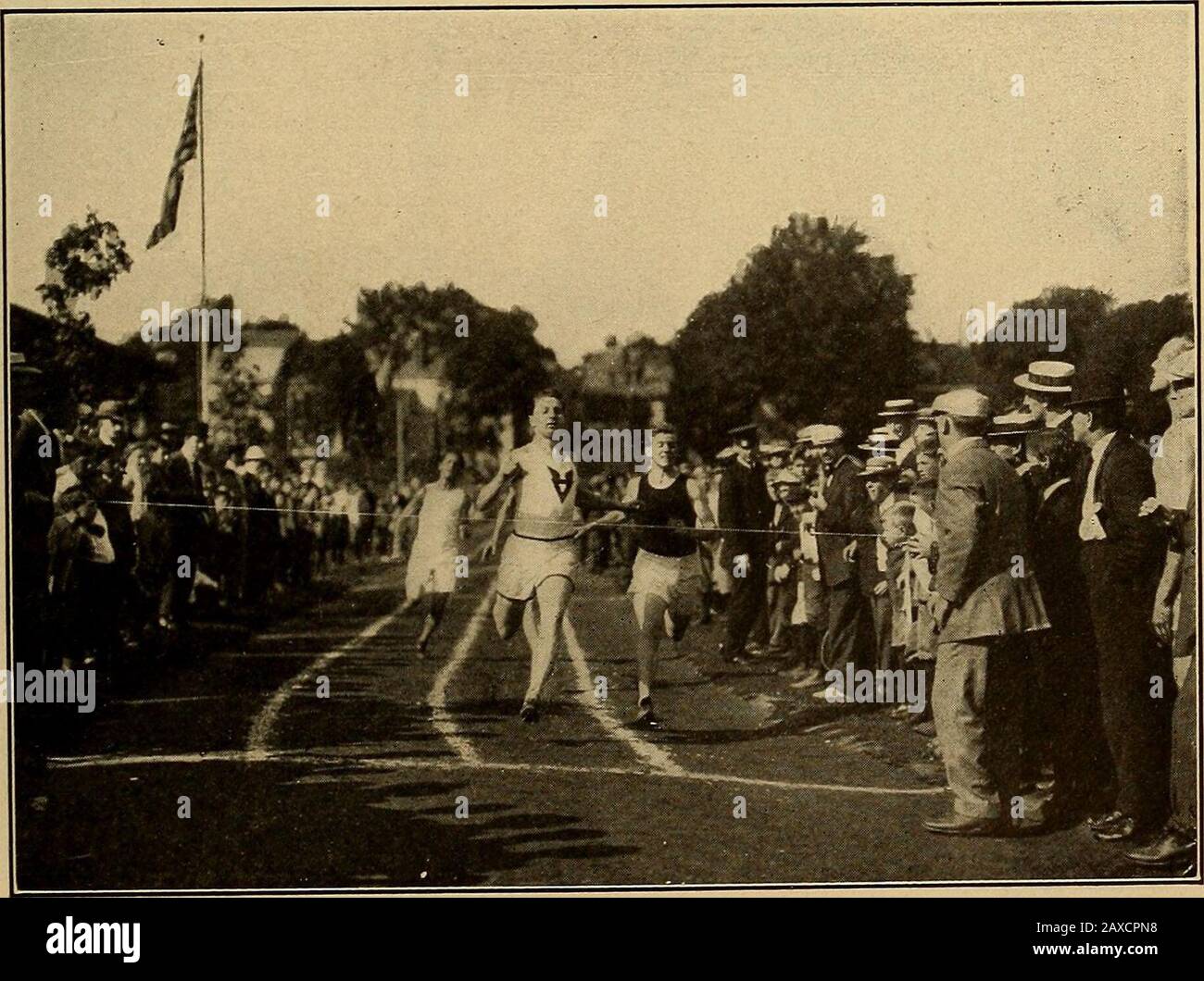 Breasting hi-res stock photography and images - Alamy